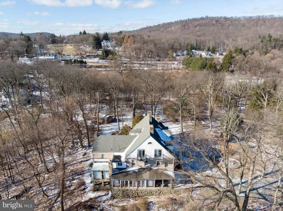 c. 1890 - Blue Ridge Summit, PA - Old House Dreams
