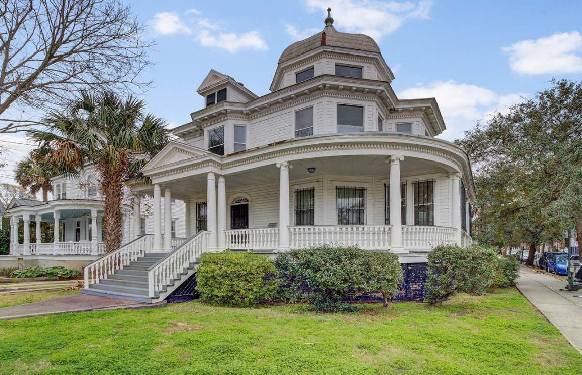 Charleston Style House Architecture