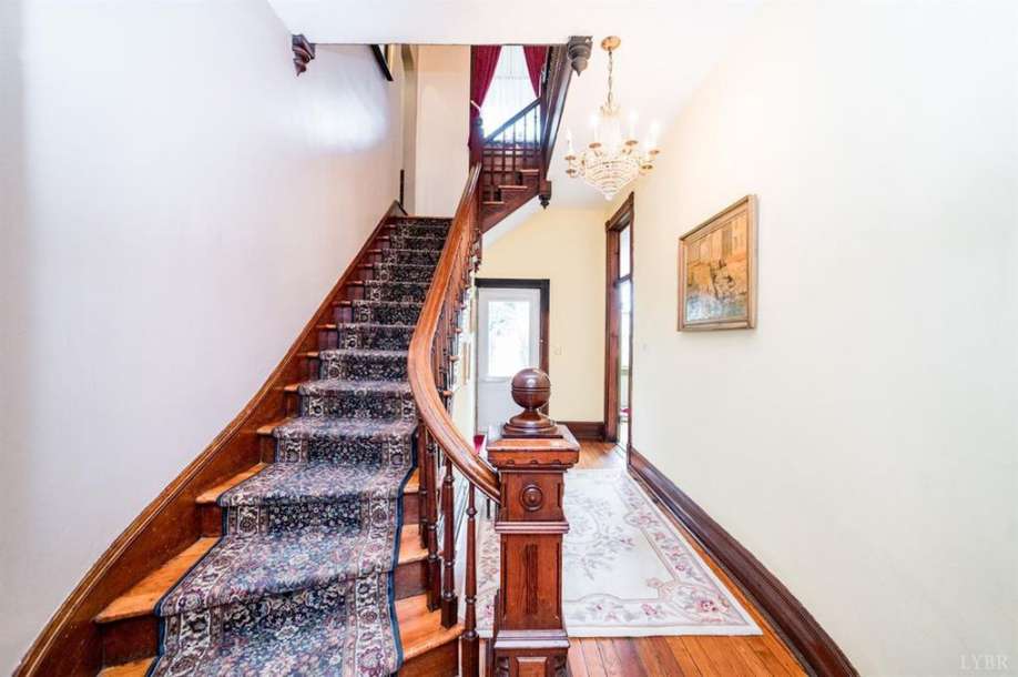 1892 Queen Anne in Lynchburg, VA - Old House Dreams