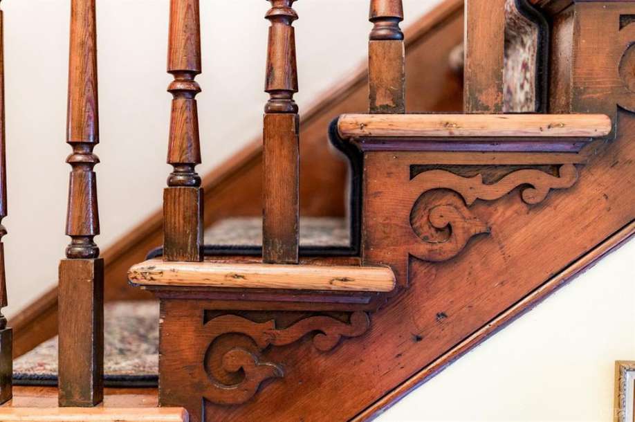 1892 Queen Anne in Lynchburg, VA - Old House Dreams