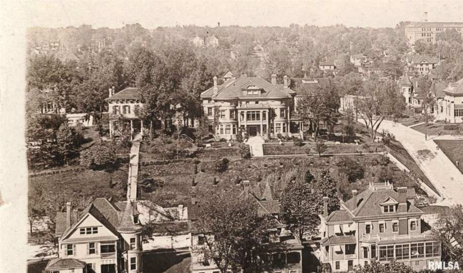 1867 Italianate in Davenport, IA - Old House Dreams