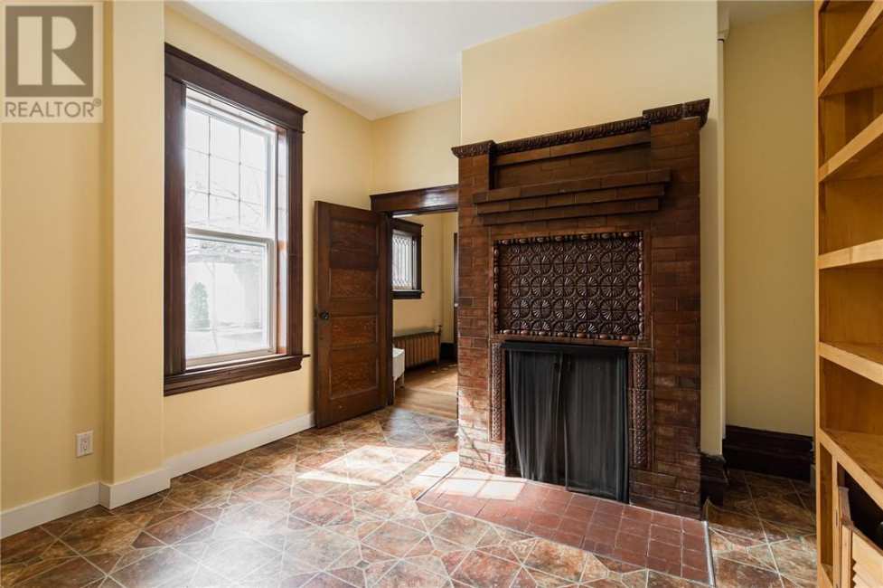 c. 1900 - Moncton, New Brunswick - Old House Dreams