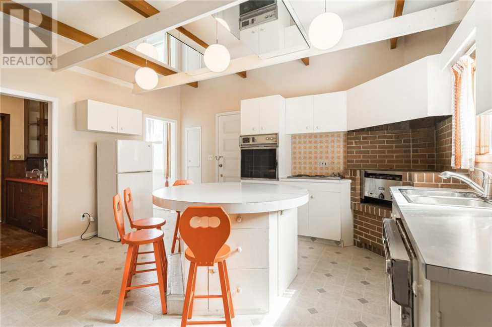 c. 1900 - Moncton, New Brunswick - Old House Dreams