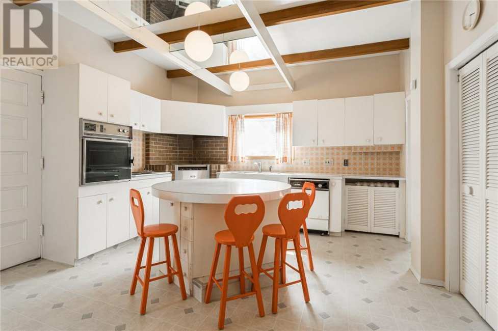 c. 1900 - Moncton, New Brunswick - Old House Dreams