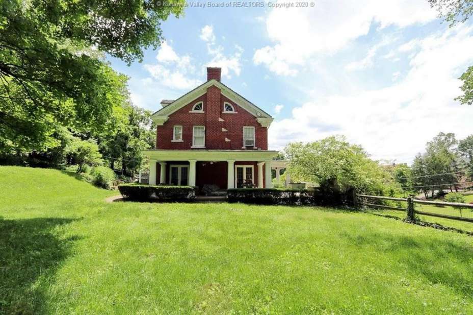 1914 Colonial Revival in Charleston, WV - Old House Dreams
