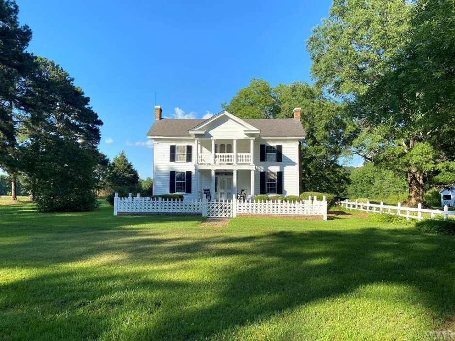 c. 1850 Greek Revival in Rich Square, NC - Old House Dreams