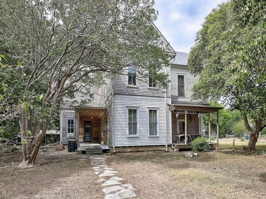 1895 Queen Anne in Georgetown, TX - Old House Dreams