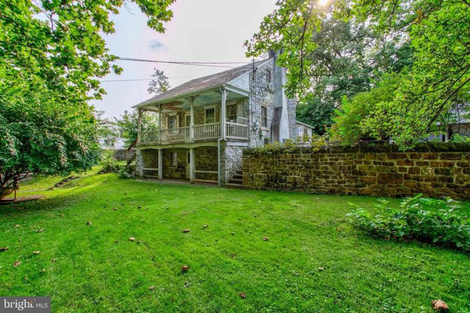 c. 1840 - Brownstown, PA - Old House Dreams