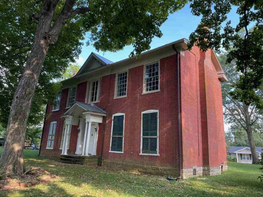 c. 1835 Federal in Springfield, KY - Old House Dreams