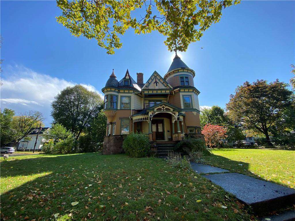 c. 1890 Queen Anne in Rochester, NY - Old House Dreams