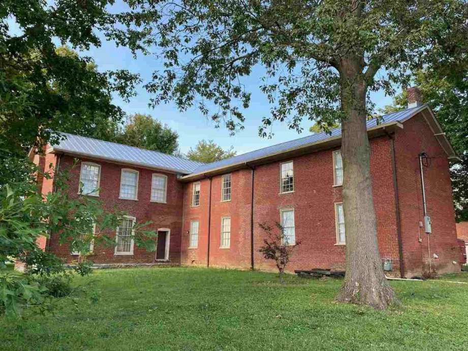 c. 1835 Federal in Springfield, KY - Old House Dreams