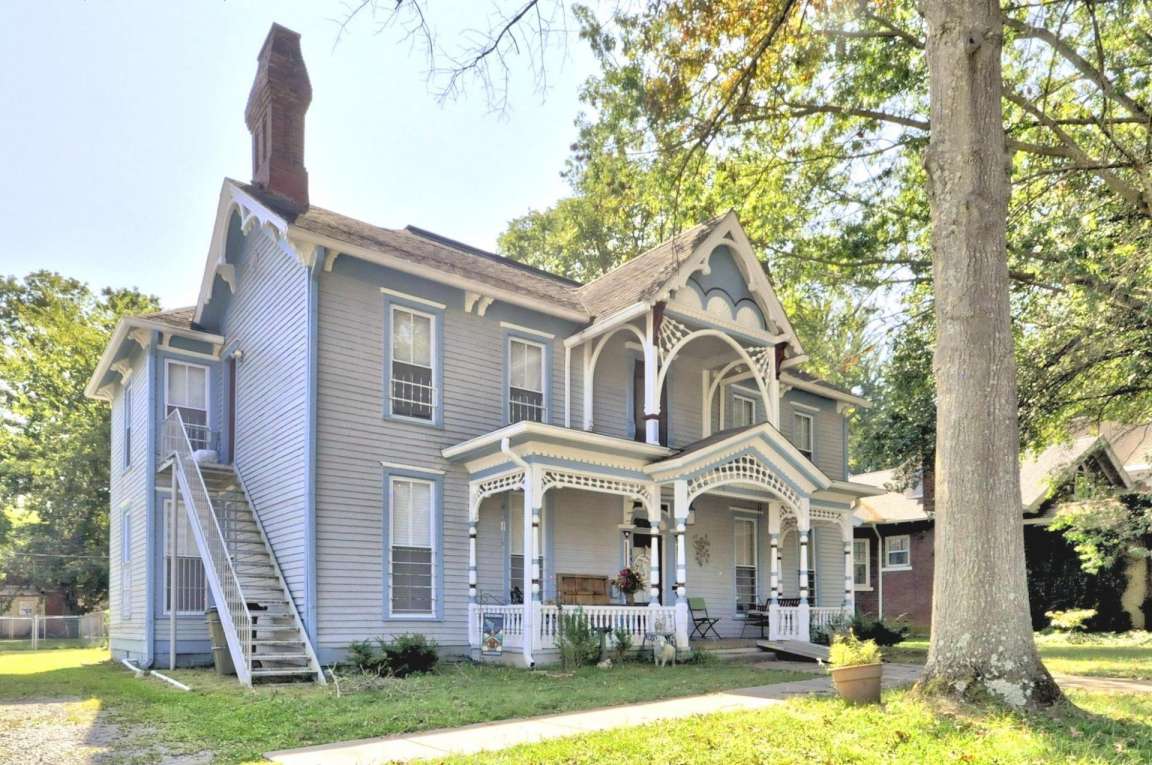 c. 1880 - Hopkinsville, KY - Old House Dreams