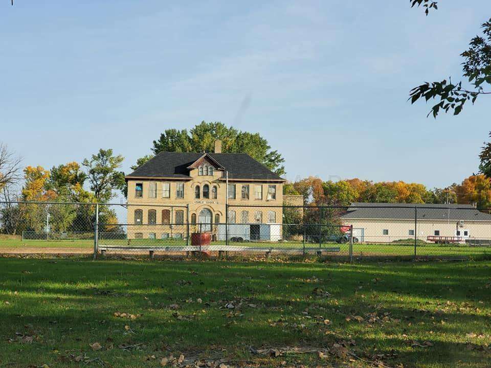 1909 School in Comstock, MN - Old House Dreams