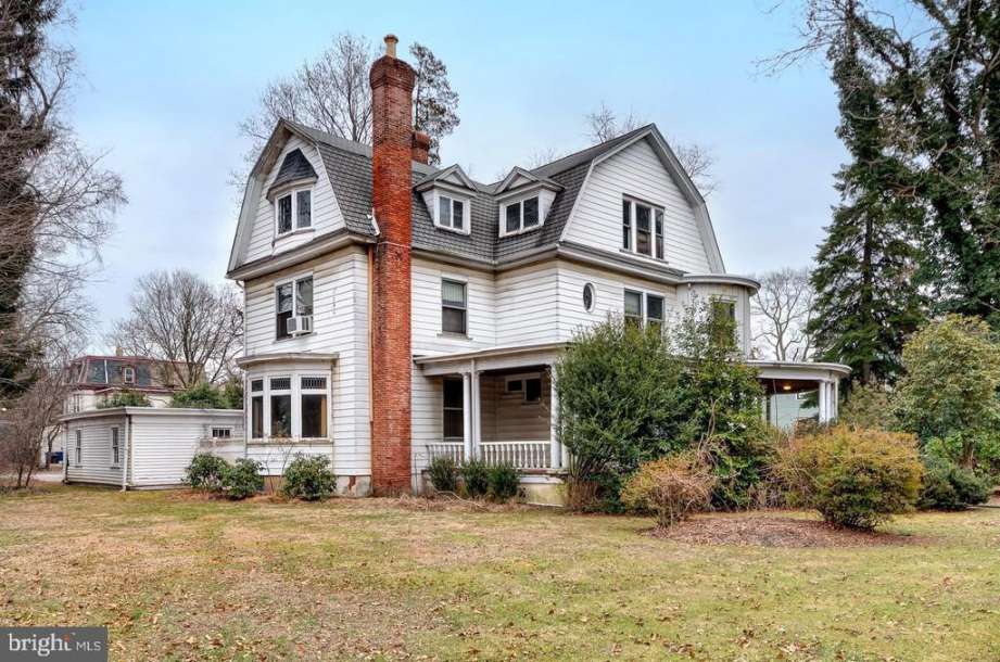 1885 - Riverton, NJ - Old House Dreams