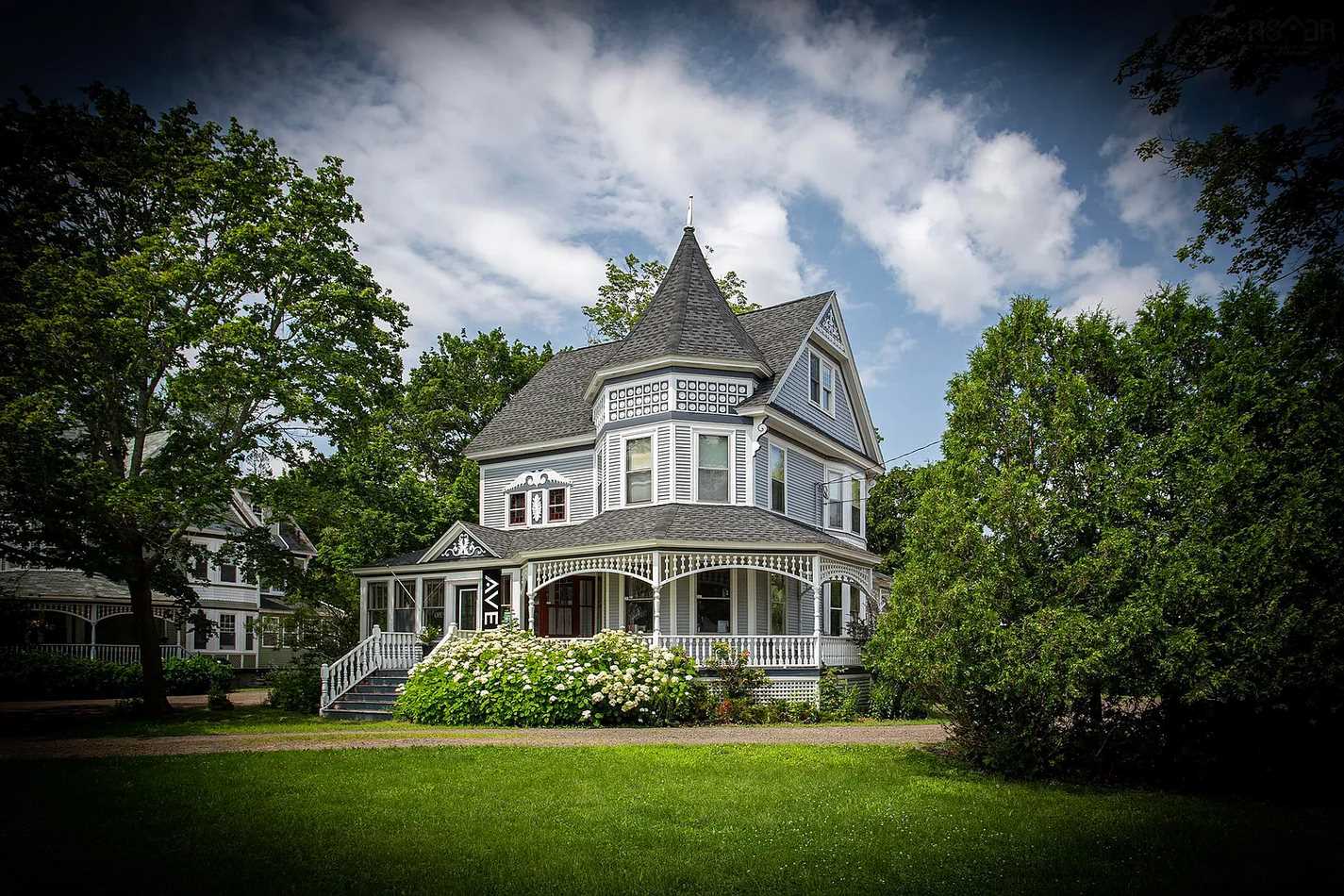 1899 - Middleton, NS - Old House Dreams