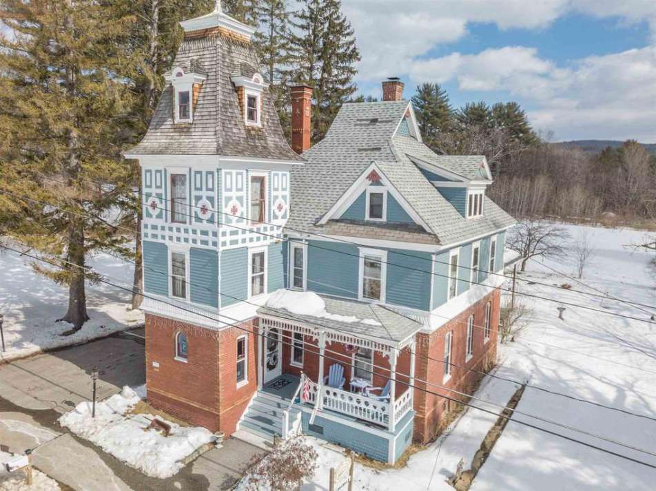 1895 Queen Anne in Ashland, NH - Old House Dreams