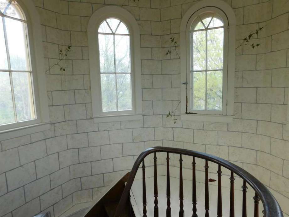 1858 Octagon in Monroeville, OH - Old House Dreams