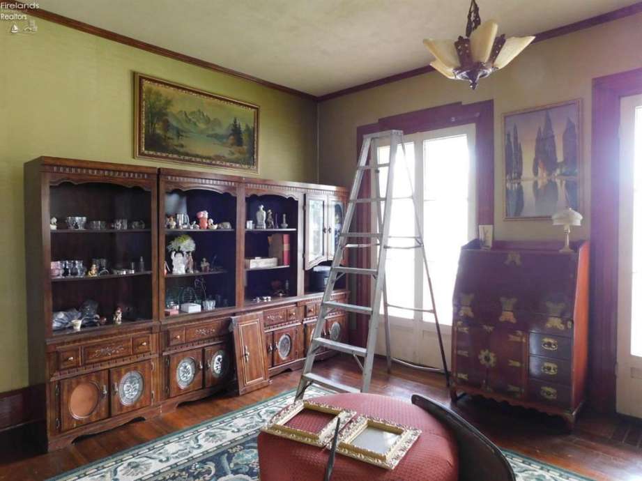 1858 Octagon in Monroeville, OH - Old House Dreams