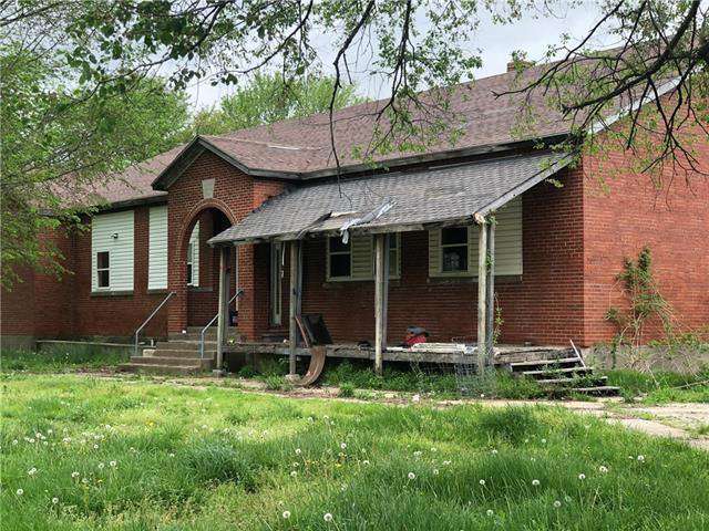 1937 School in Milo, MO - Old House Dreams