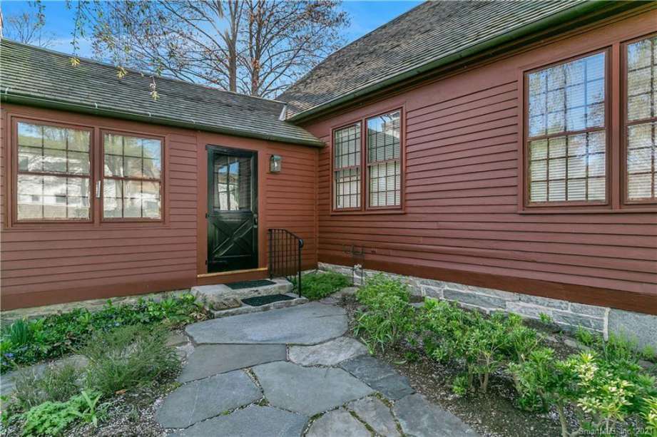 c. 1730 - Ivoryton, CT - Old House Dreams