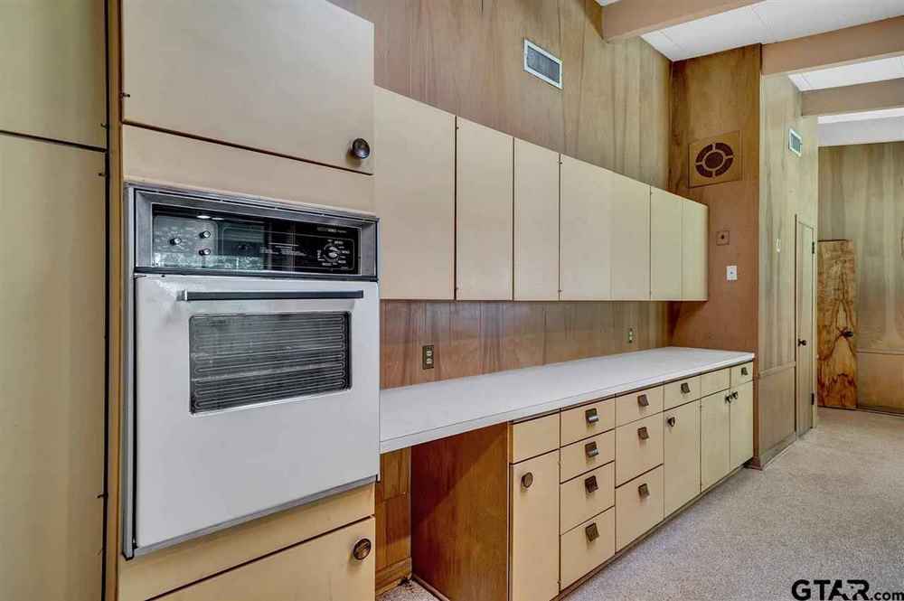 1962 Ranch in Tyler, TX - Old House Dreams