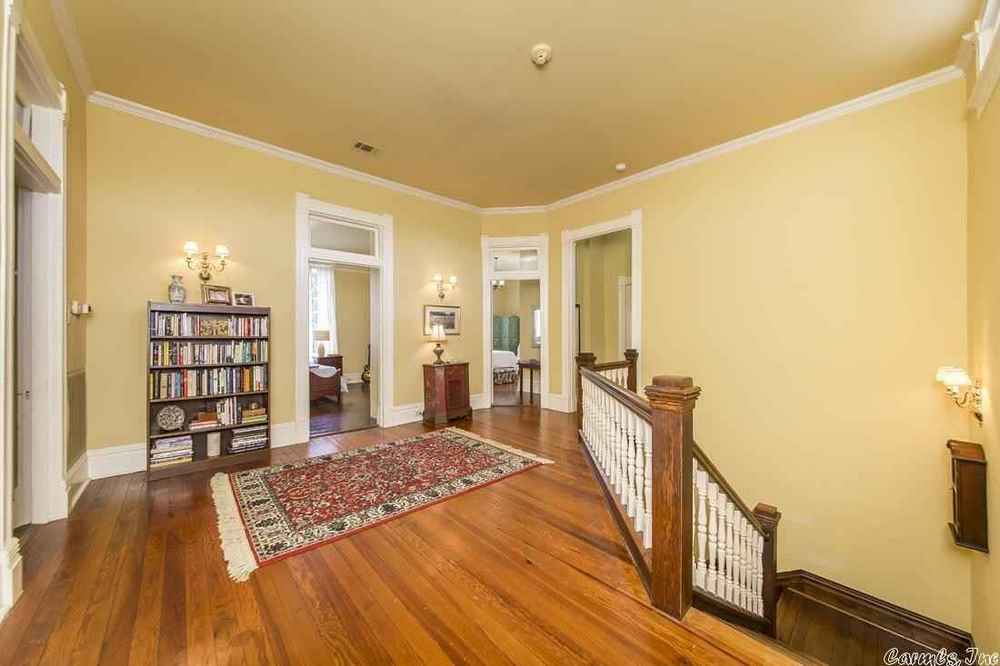 1904 Colonial Revival in Lonoke, AR - Old House Dreams