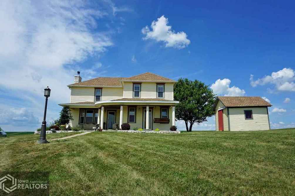 1890 - Earling, IA - Old House Dreams