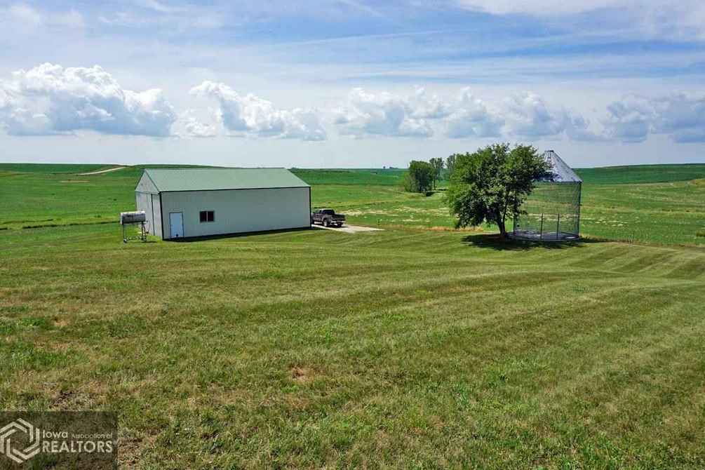 1890 - Earling, IA - Old House Dreams