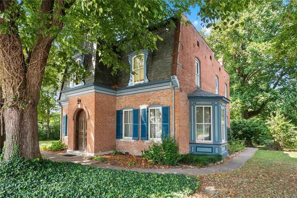 1863 - Waterloo, IL - Old House Dreams