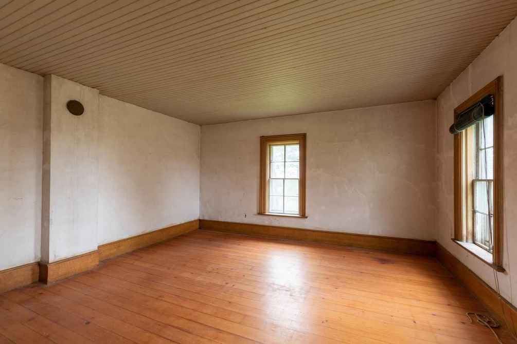 c. 1850 - Kenyon, MN - Old House Dreams