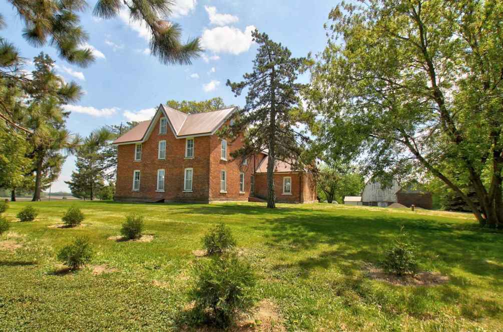 c. 1850 - Kenyon, MN - Old House Dreams