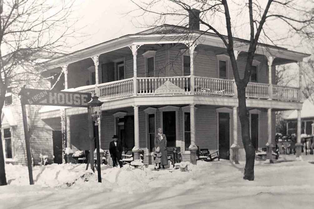 Arthur, IL - Old House Dreams