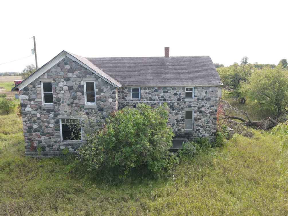 Lachine, MI - Old House Dreams