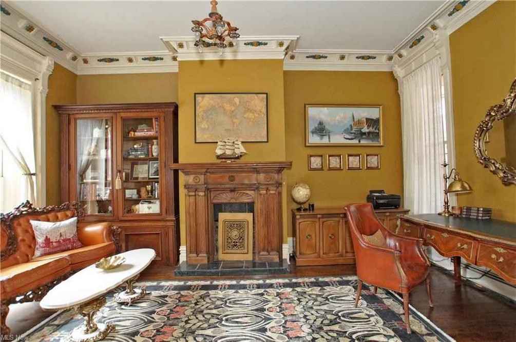 c. 1872 - Cleveland, OH - Old House Dreams