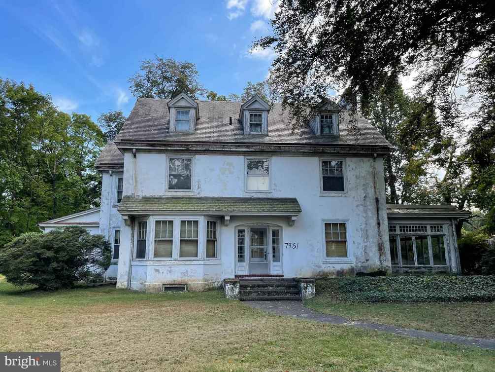 1910 Colonial Revival in Elkins Park, PA - Old House Dreams