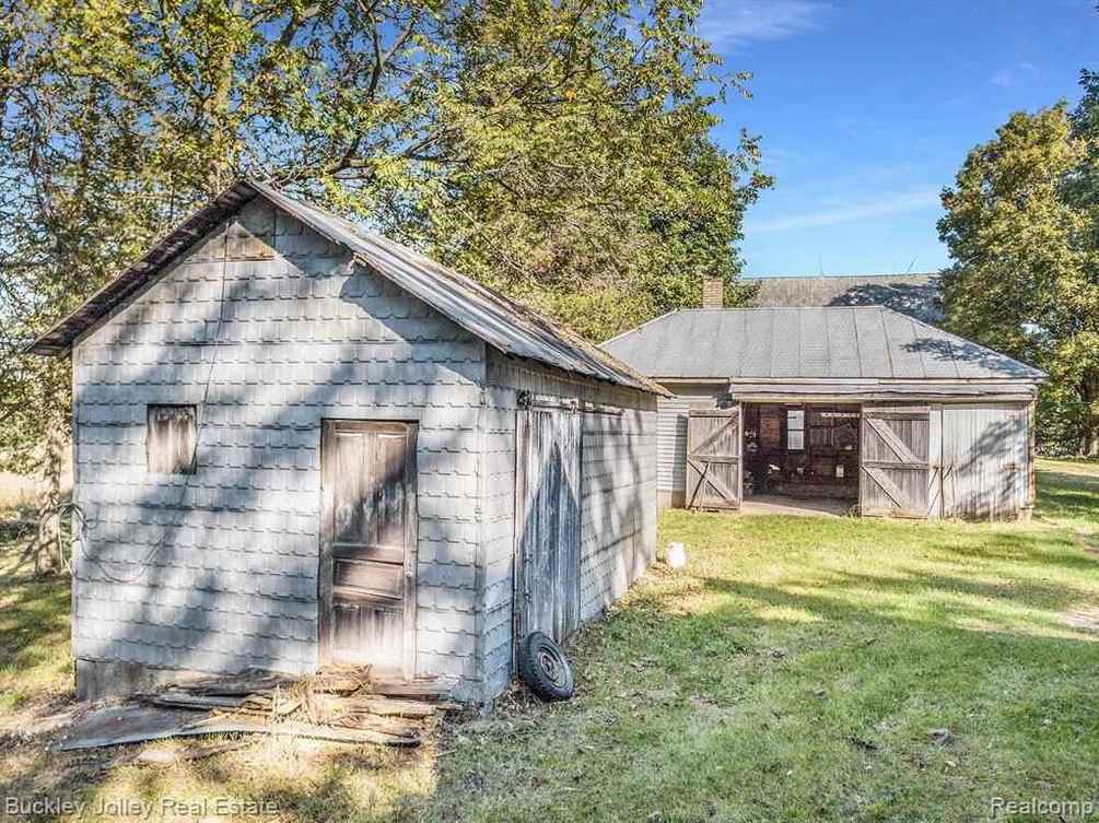Howell, MI - Old House Dreams