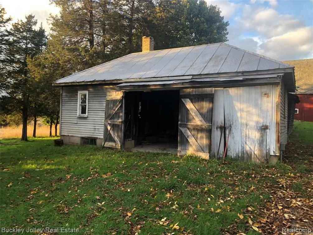 Howell, MI - Old House Dreams
