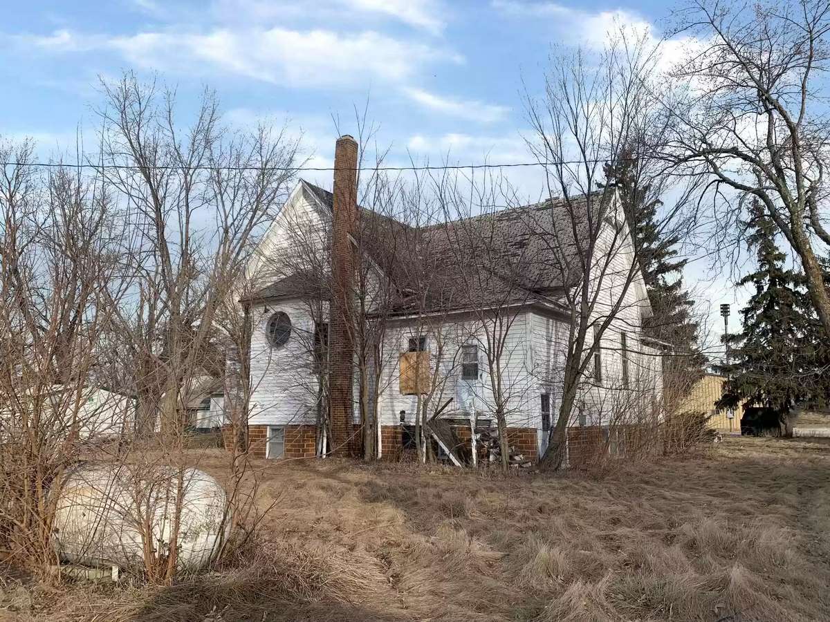1875 Church in Burnside, IA - Old House Dreams
