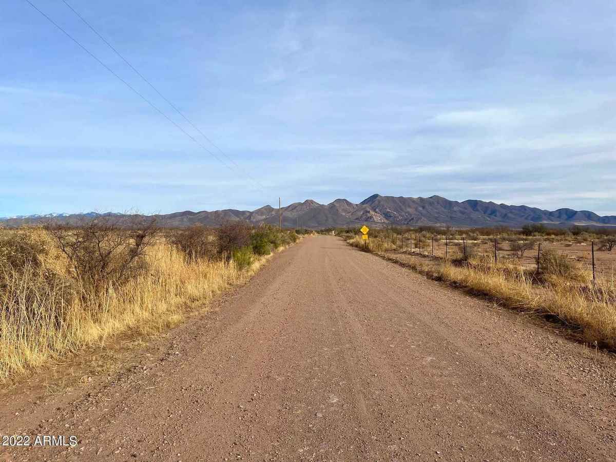 1956 Pueblo Revival in Elfrida, AZ - Old House Dreams