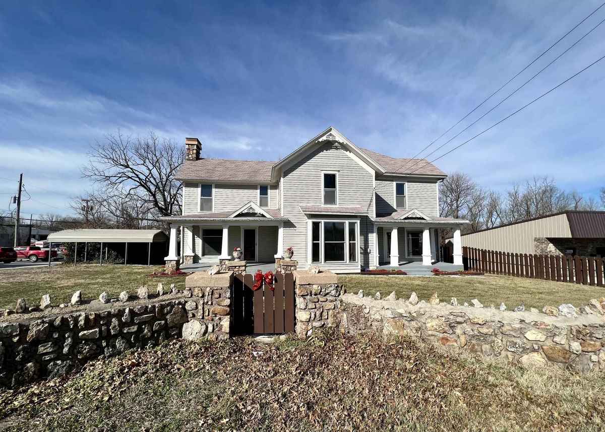 1881 - Mansfield, MO - Old House Dreams