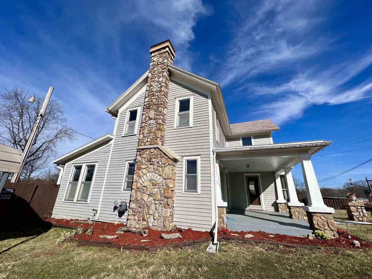 1881 - Mansfield, MO - Old House Dreams
