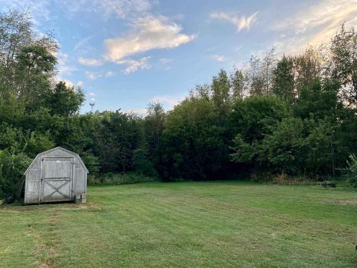 1907 in Hebron, IN - Old House Dreams