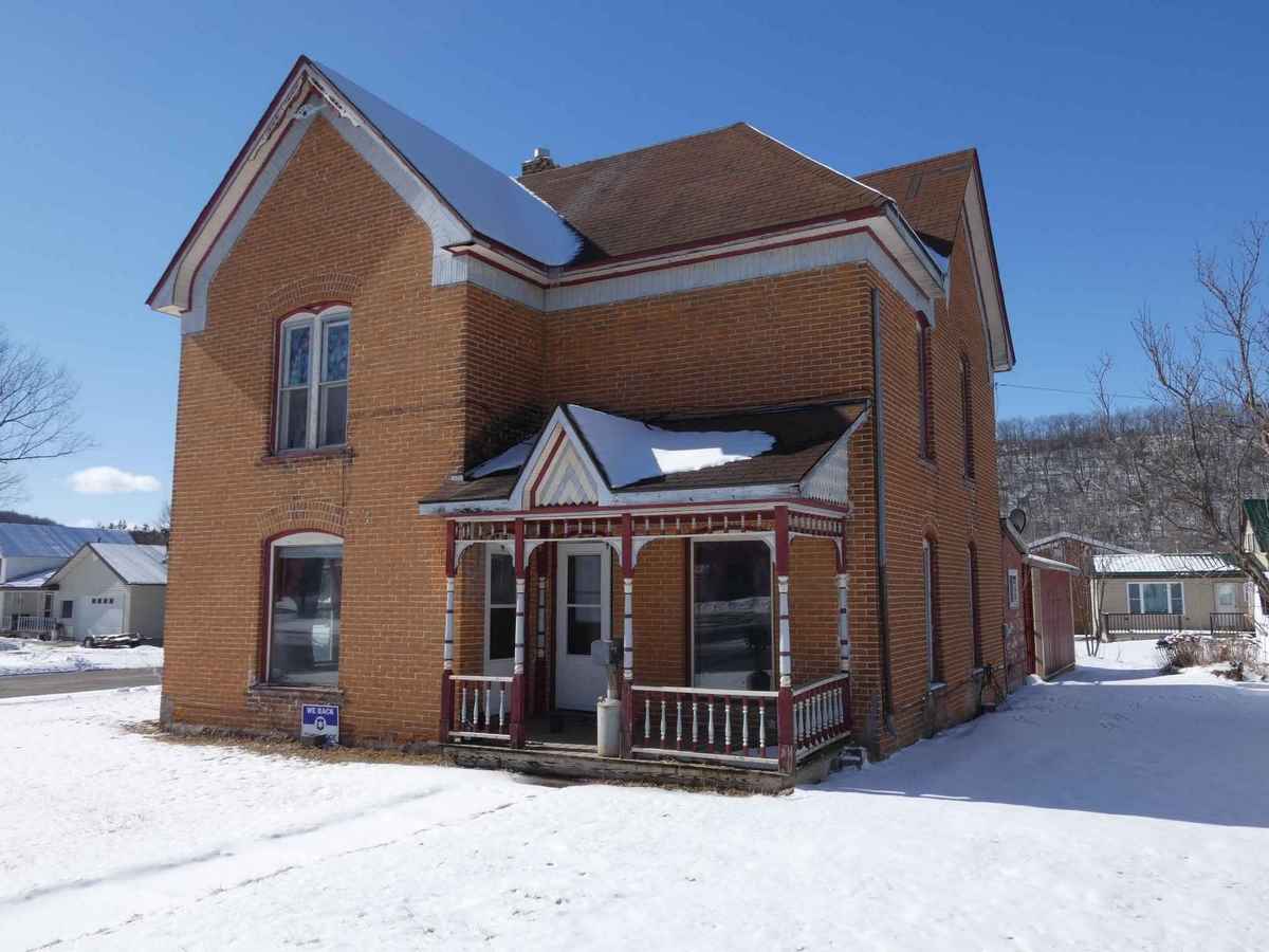 Readstown, WI - Old House Dreams