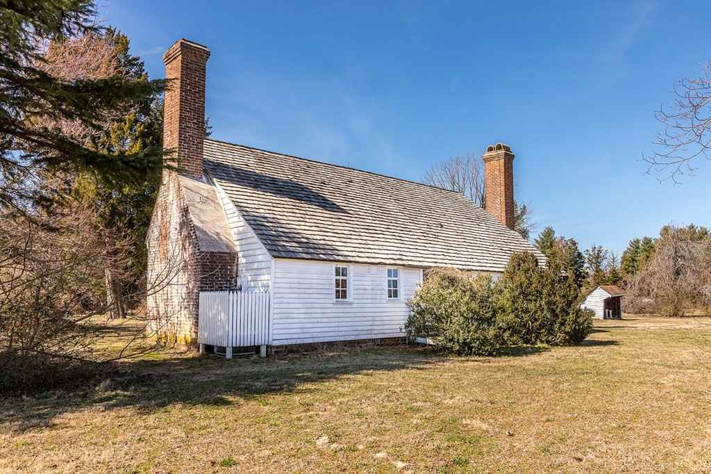 1761 in Farnham, VA - Old House Dreams