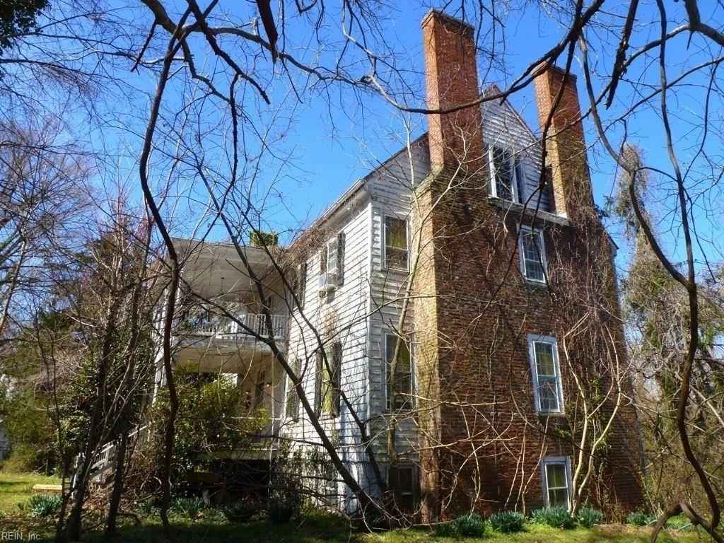 1837 in Saluda, VA - Old House Dreams