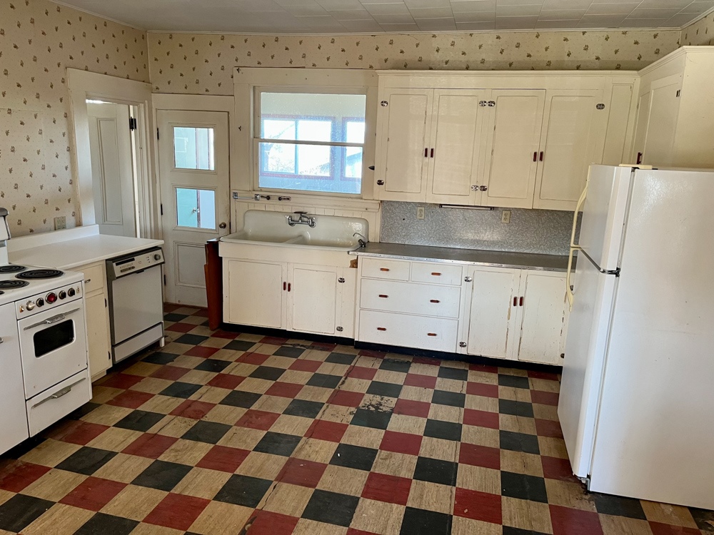 Gothic Revival in Hebron, Nova Scotia - Old House Dreams