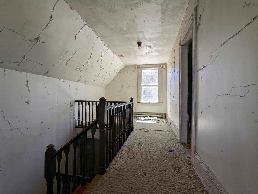 Deep Brook, Nova Scotia - Old House Dreams