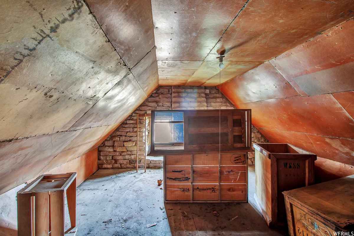 c. 1875 Gothic Revival in Ephraim, UT - Old House Dreams