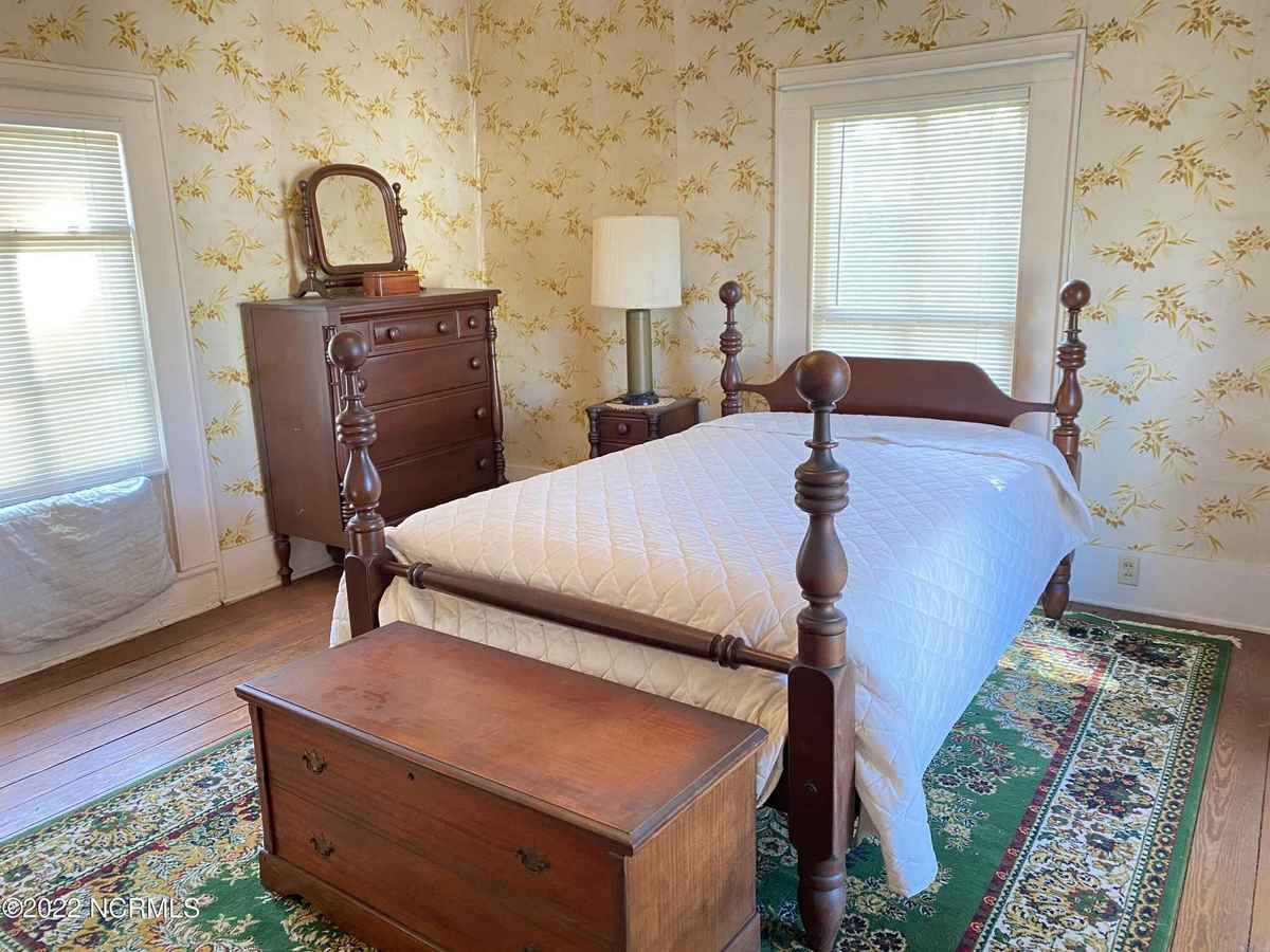 c. 1880 in Hamilton, NC - Old House Dreams