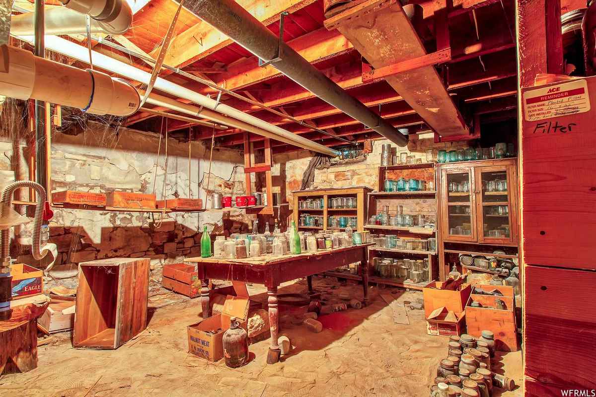 c. 1875 Gothic Revival in Ephraim, UT - Old House Dreams